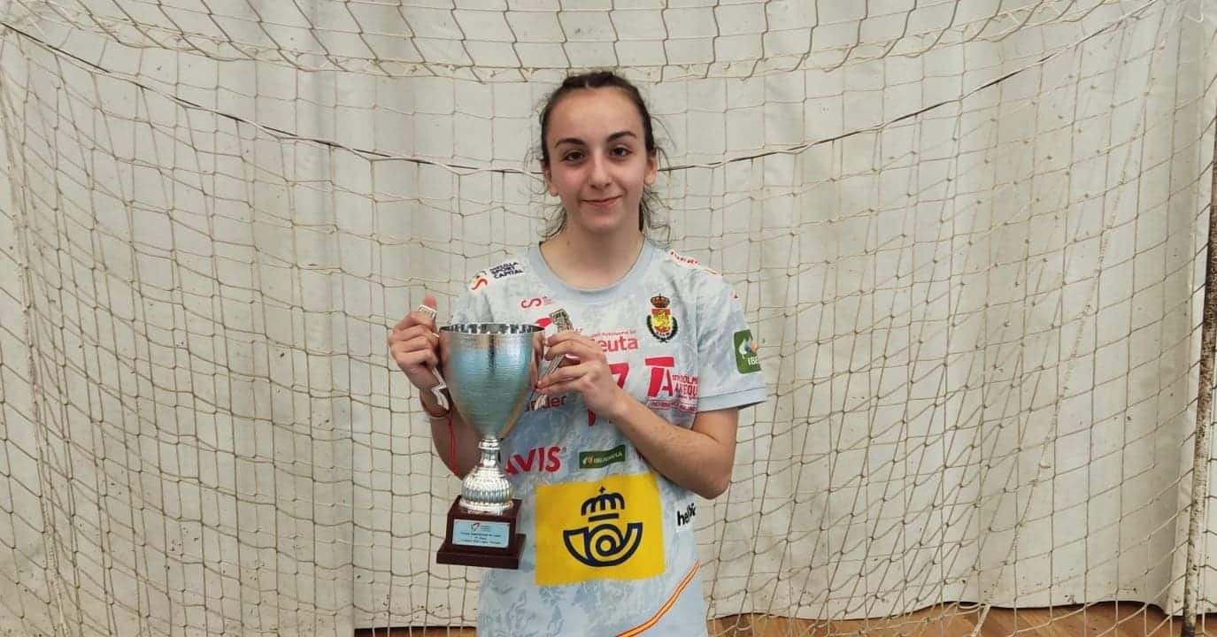 Claudia González-Román Tapia, promesa herenciana en el Torneo ...