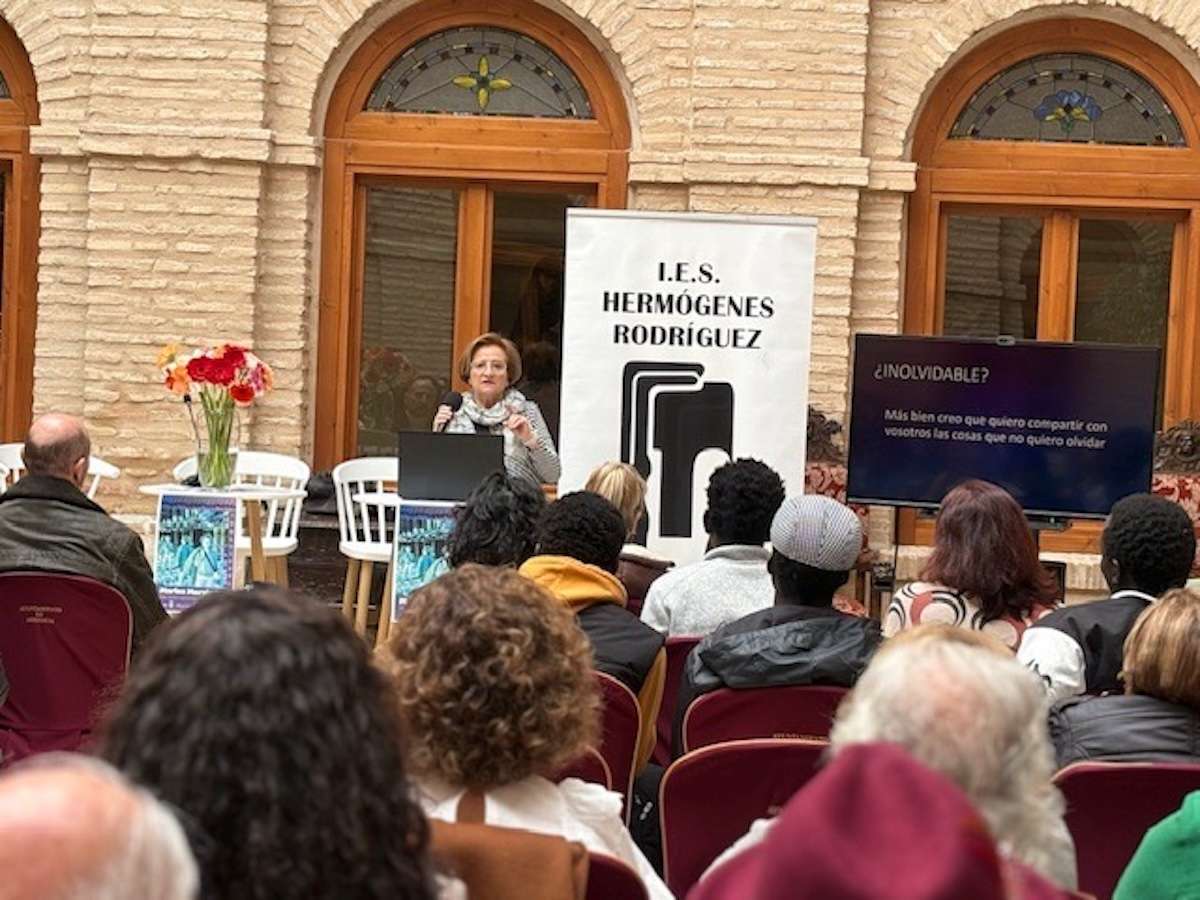 El IES Hermógenes Rodríguez reconoce a Marisa Moraleda en el IX ...