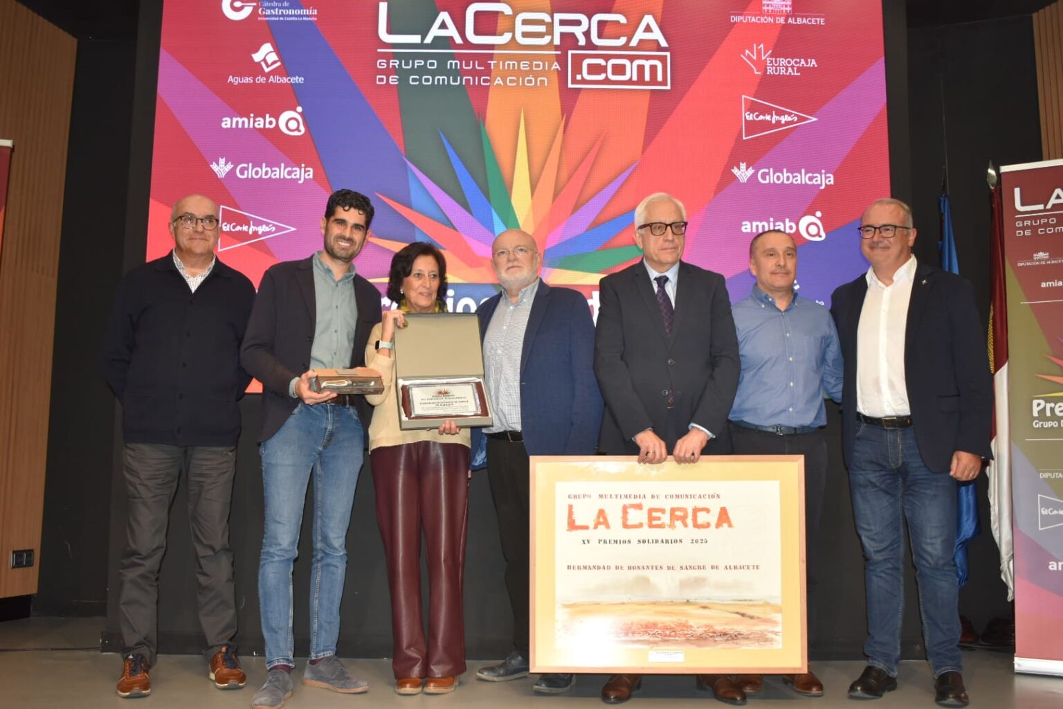 González Felicita y Agradece a Galardonados en los XV Premios ...